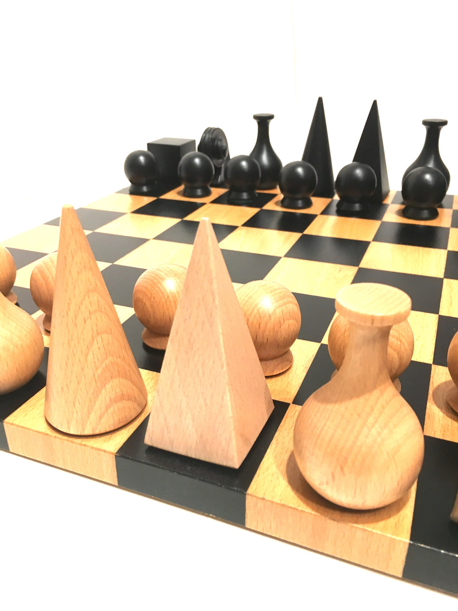 Man Ray Chess Set – World Chess Hall of Fame